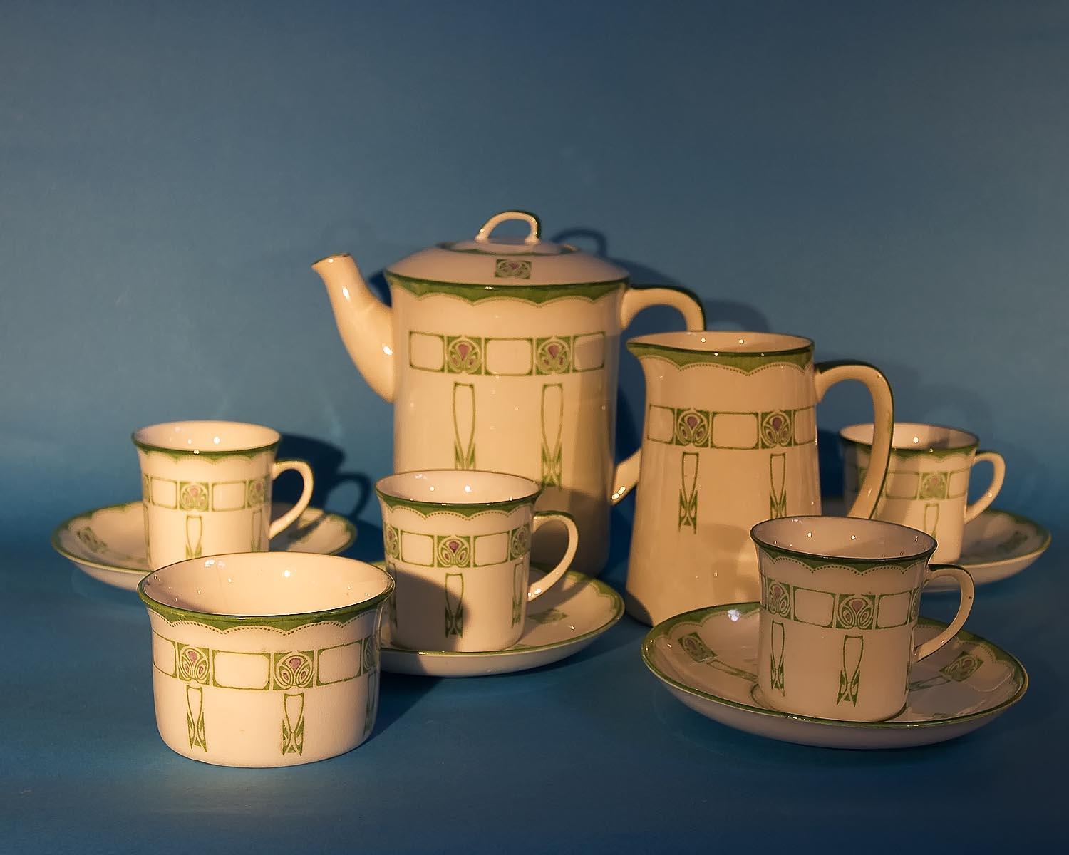 Foley Art China – Peacock Pottery – Produced by E. Brain & Co