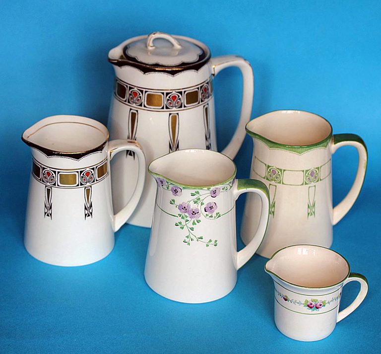 Foley Art China – Peacock Pottery – Produced by E. Brain & Co